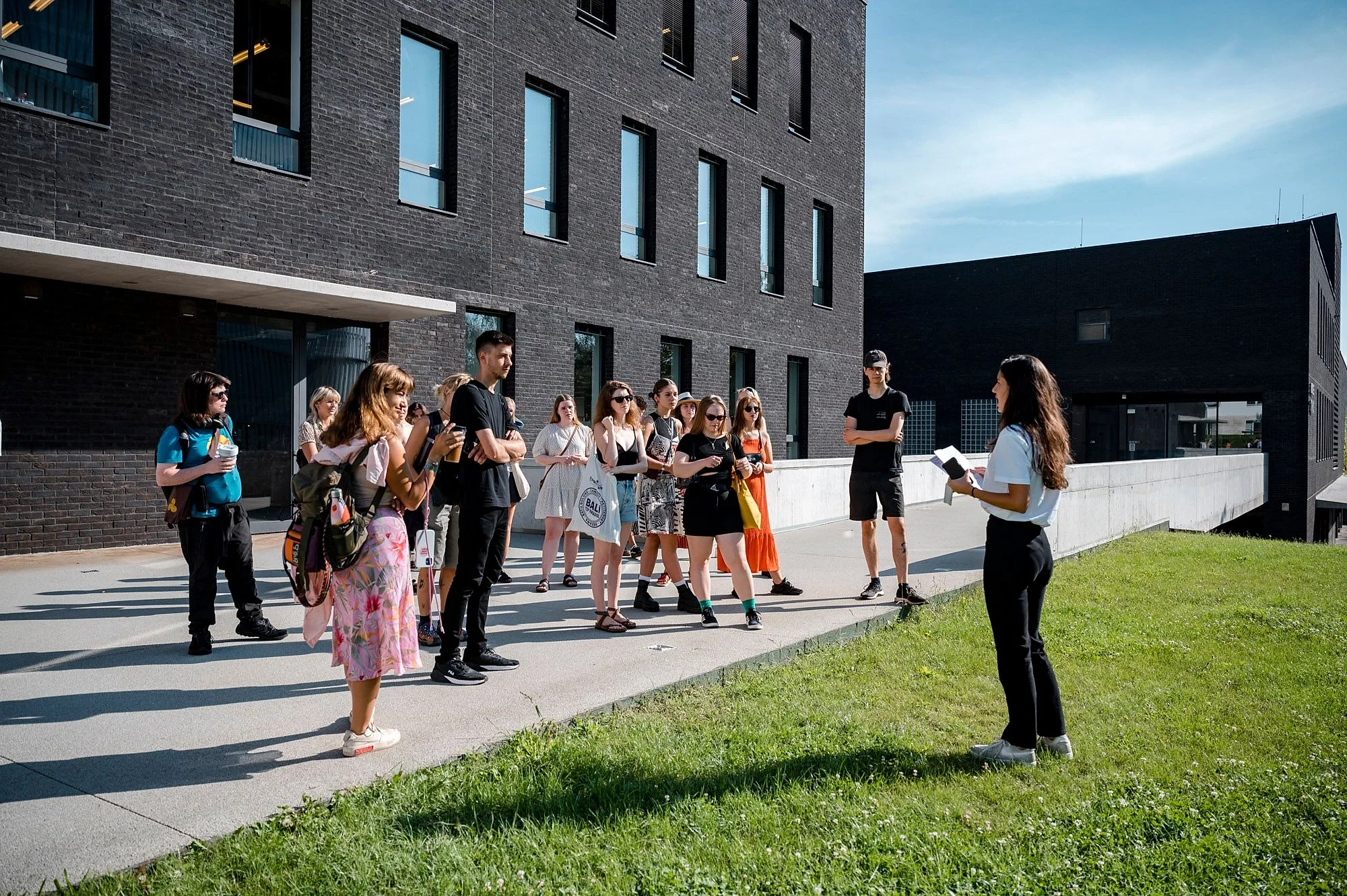 MOME | International