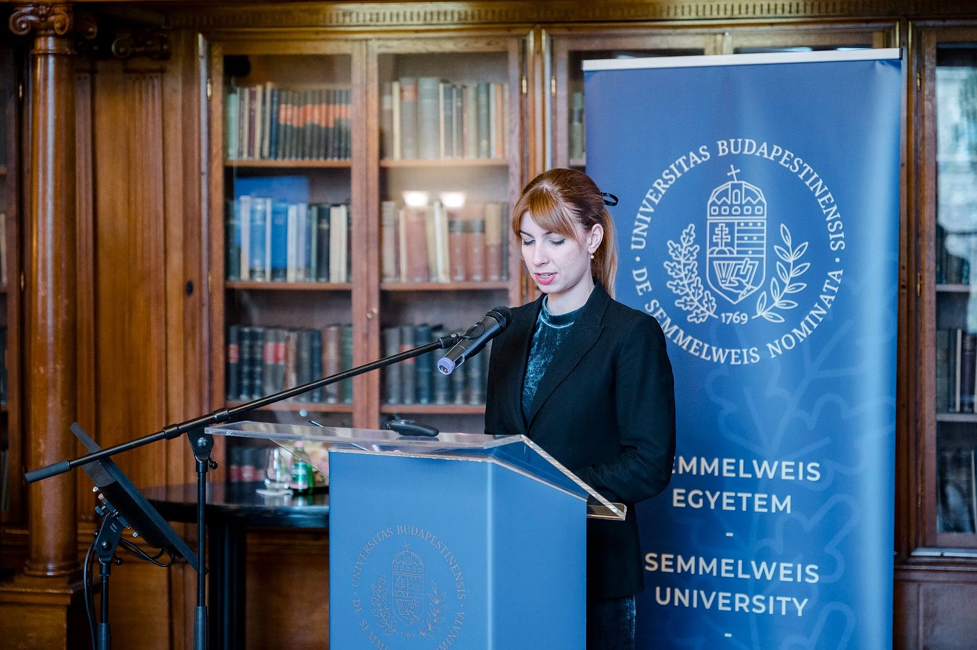 MOME | Együttműködési megállapodást kötött a Moholy-Nagy Művészeti ...