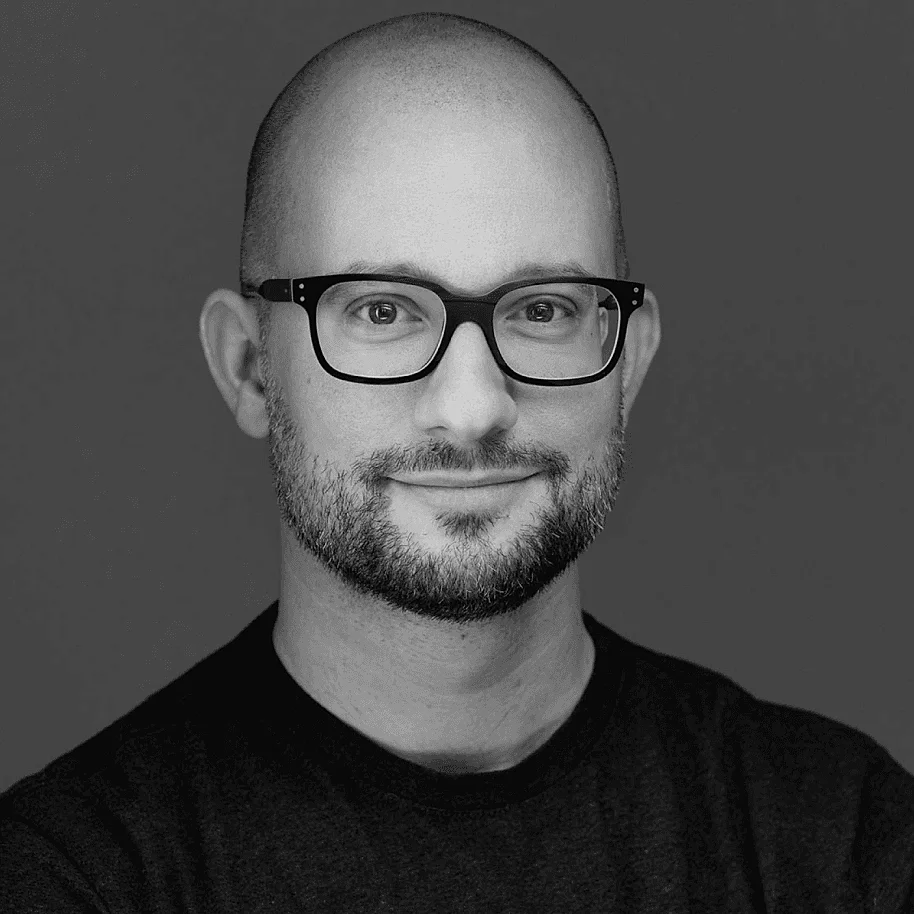 MOME | Molnár Péter